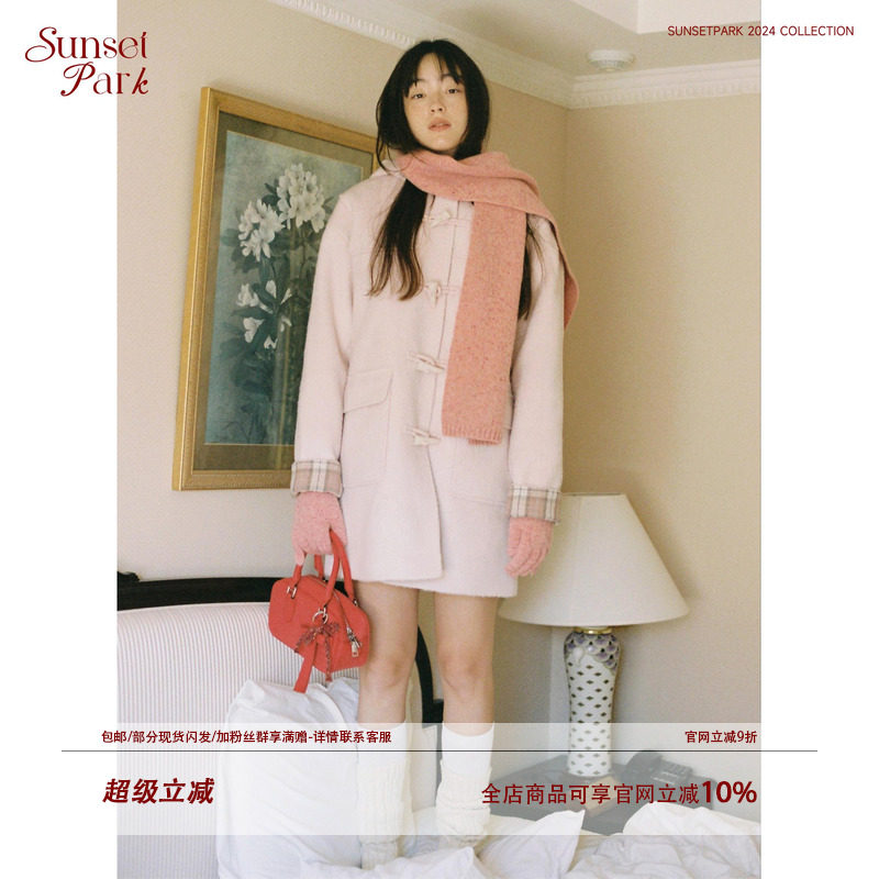 SunsetPark日落公园 粉色格纹拼接牛角扣大衣春季呢大衣女装外套_虎窝淘