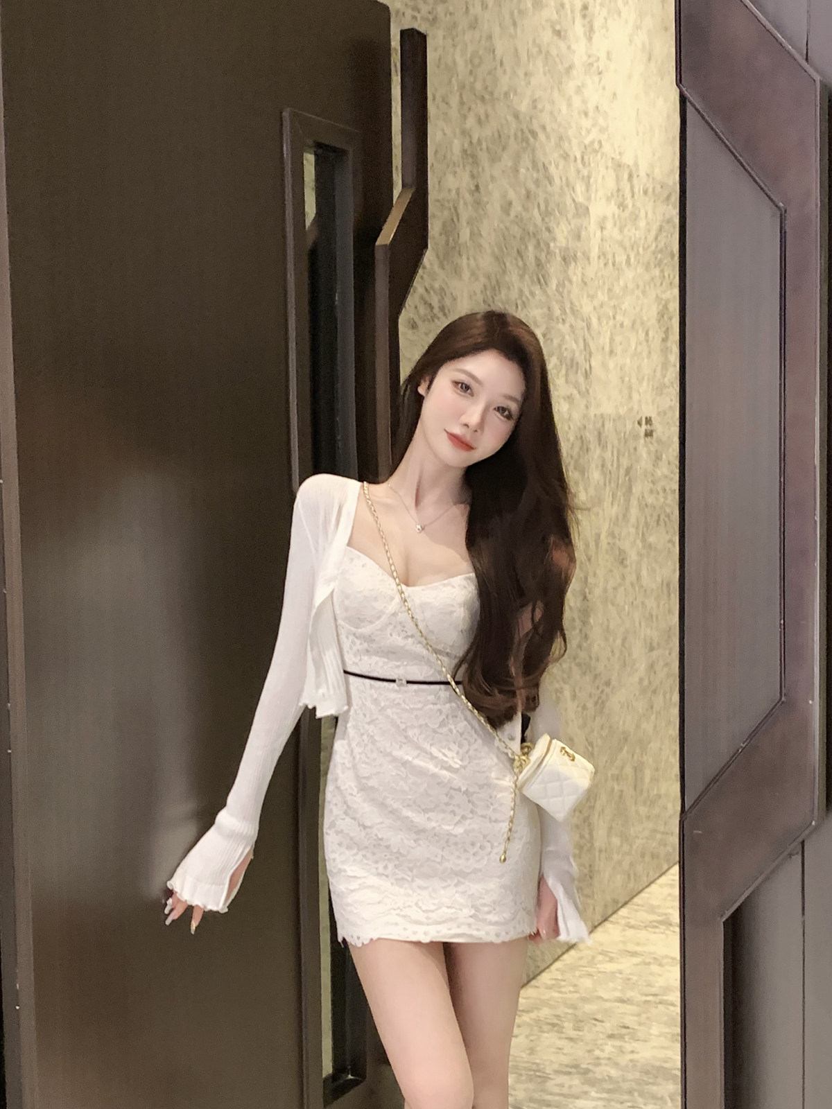 JustQin【纯欲主旋律】夏季新款法式纯欲风蕾丝上衣吊带连衣裙女