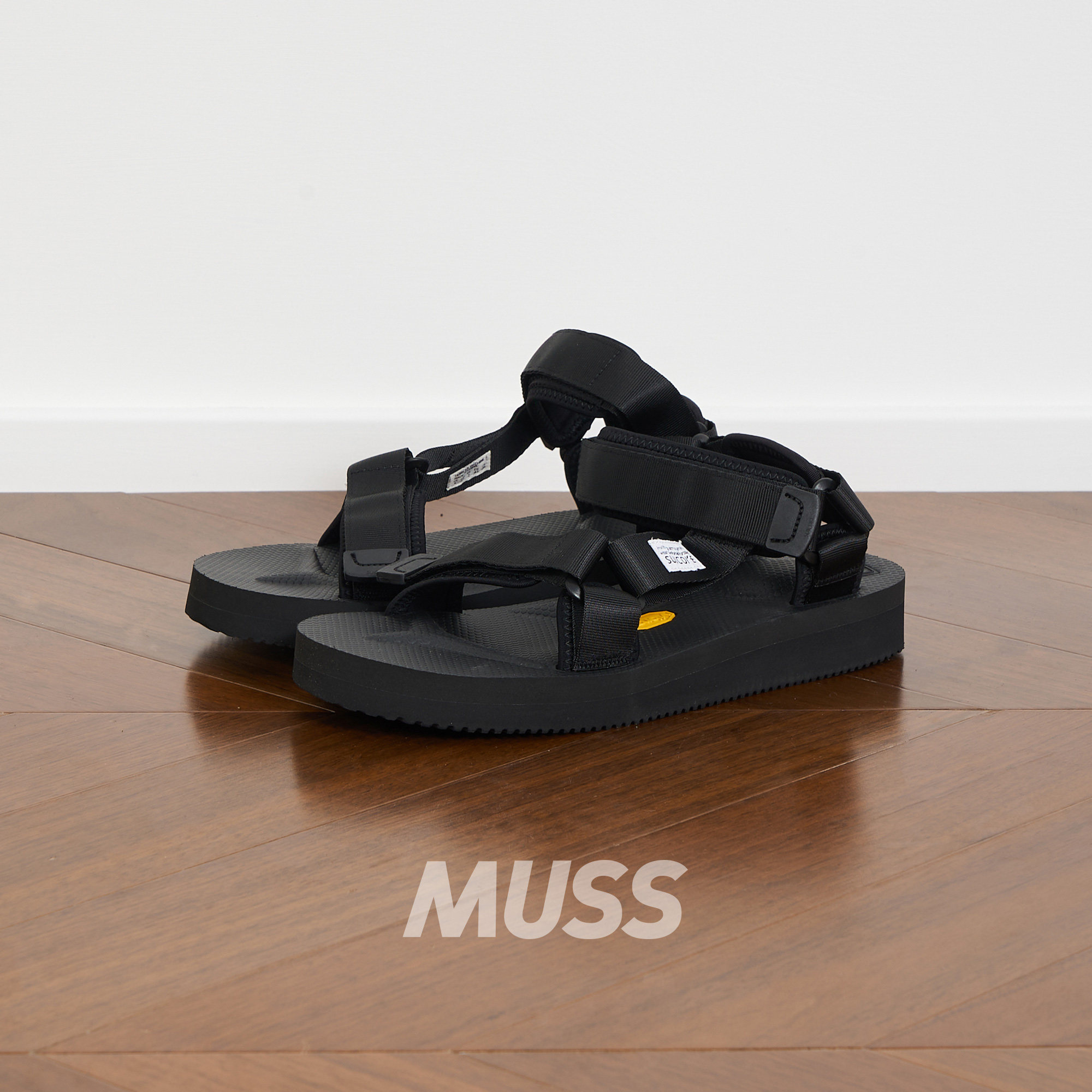 现货 SUICOKE DEPA-V2 机能V底魔术贴绑带户外休闲凉鞋