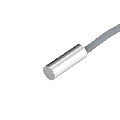 传感器三线npn常开感应开关