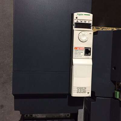 {议价}拆机施耐德变频器ATV32HD11N4，11KW，实物