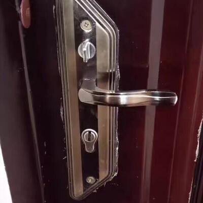 老式锁芯大耳朵防盗门拉手面板单活执手防盗门执手单活宝得安曼申