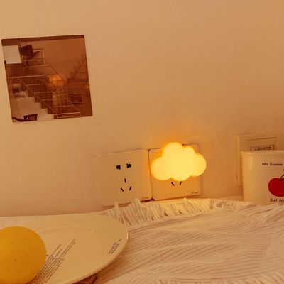 床头小夜灯光控感应节能睡眠灯