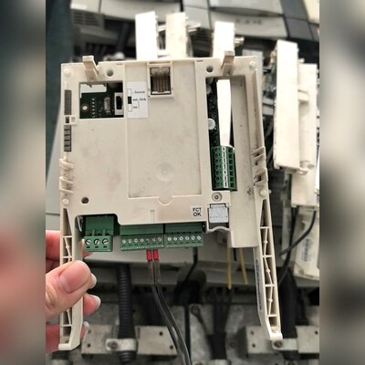 施耐德扩展卡VW3A3202ATV61和71通讯卡 议价