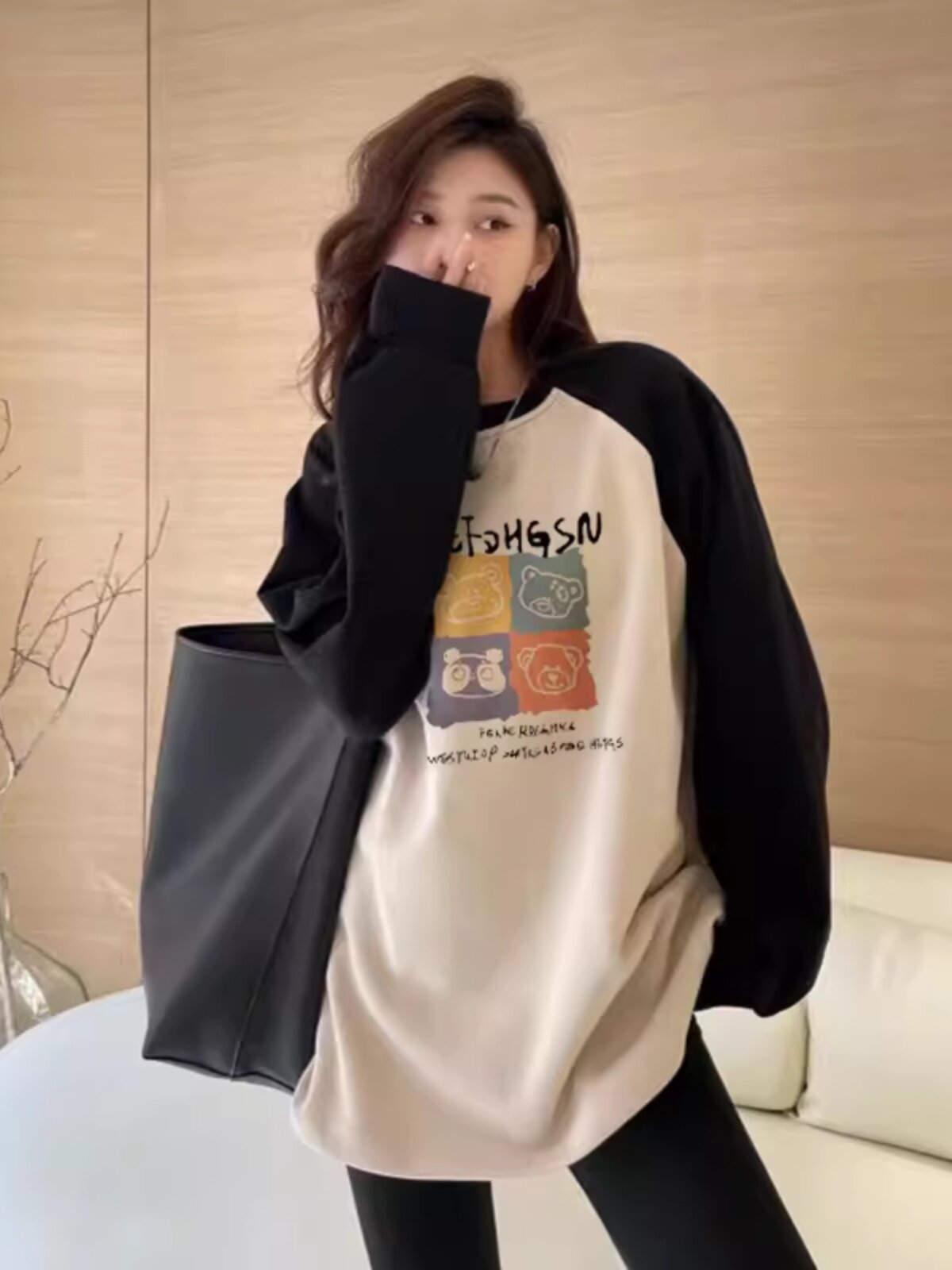 印花插肩长袖t恤女2025早秋遮屁股打底衫中长款鲨鱼裤搭配的卫衣