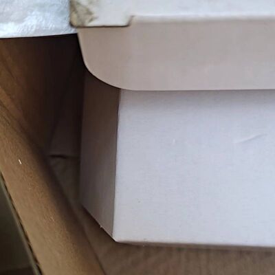 onu204i-h 4个千兆口  带电源 表面没有刮