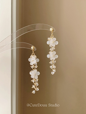 CuteDouu棠梨煎雪水晶串珠耳钉