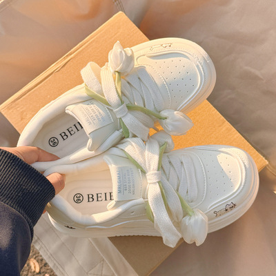 学生休闲小白鞋女款2配裙子厚底鞋子女百搭鞋蓓尔BEB3302一件代发