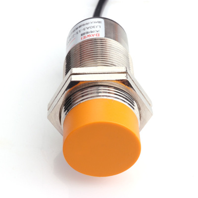 M30电感式接近感应开关LJ30A3-15-Z/BX常开NPN三线金属传感器18N1