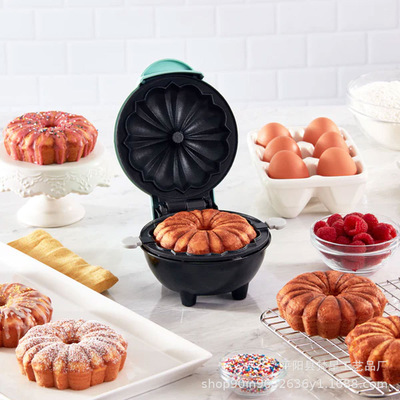 跨境热销MINI BUNDT MAKER便携式迷你家用蛋糕机早餐机电饼铛