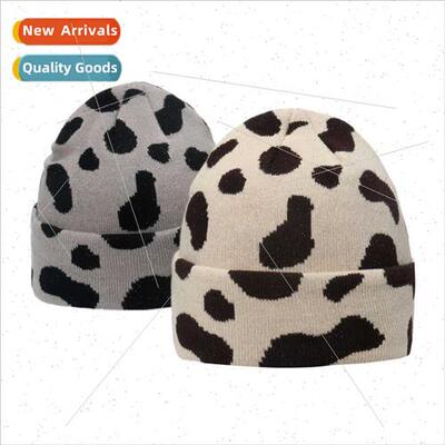 Autumn winter new cow pattern jacquard knted cap students ro