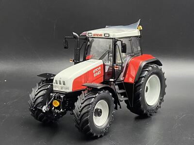 1:32 斯太尔 拖拉机 STEYR 9145 农机 合金工程车模型 红白色