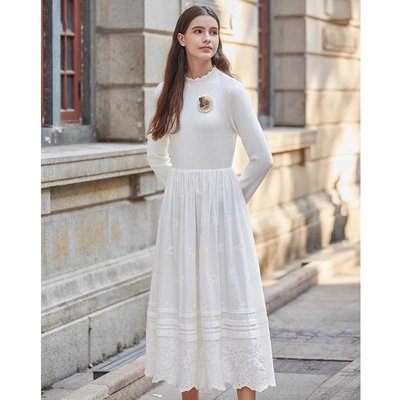 立领长袖重工刺绣连衣裙