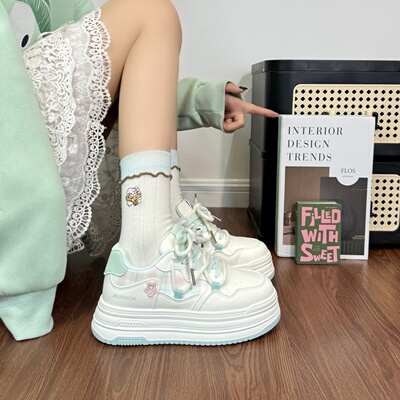 回力百搭显高厚底小白鞋板鞋女鞋