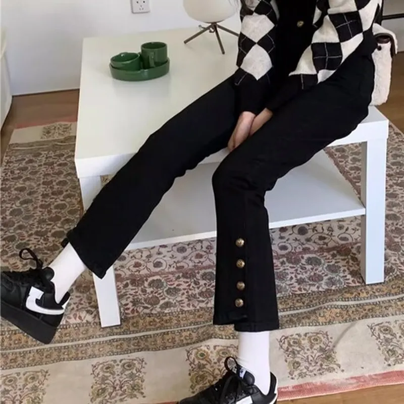 高腰百搭喇叭裤微喇纽扣设计感九分裤个性弹力显瘦女牛仔裤春秋款