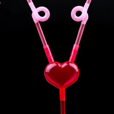 Heart-shaped straw couple 1 minute 2 suction check valve