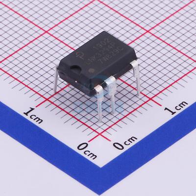 AC-DC控制器和稳压器 LNK3294P DIP-8C