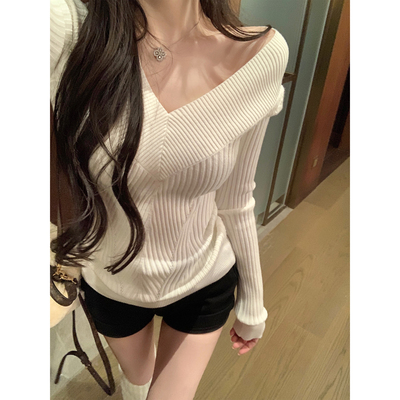 NAYA CHAN v领宽边修身长袖针织衫露肩显瘦毛衣气质纯欲内搭上衣