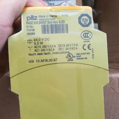 议价议价原装PILZ皮尔兹安全继电器 PNOZ X10 订货号 774709现货