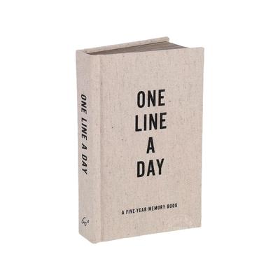 每日一笔：帆布五年手帐 文创周边 英文原版 Canvas One Line a Day: A Five-Year Memory Book
