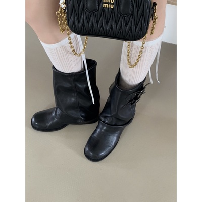 英伦风马丁靴女圆头粗跟短靴