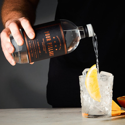 FOURPILLARSGIN四柱珍稀金酒