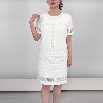 白色工字蕾丝短袖连衣裙
