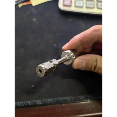 不锈钢316L超纯净卡套转VCR母头1/4-1/8英寸母螺母转卡套镀银