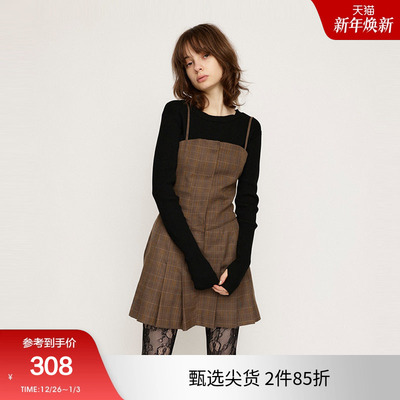 SLY 冬季新品法式赫本风多穿法百褶吊带连衣裙030HAR33-5761