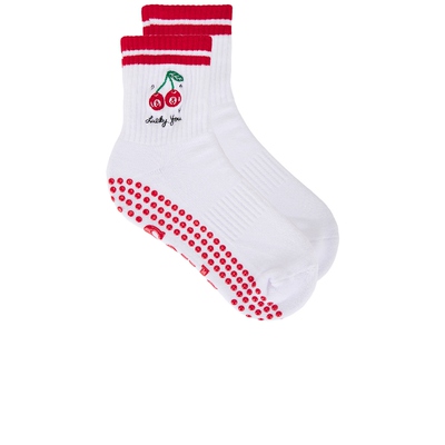[春节穿搭]Souls. Lucky You Grip Socks白色红色REVOLVE新款