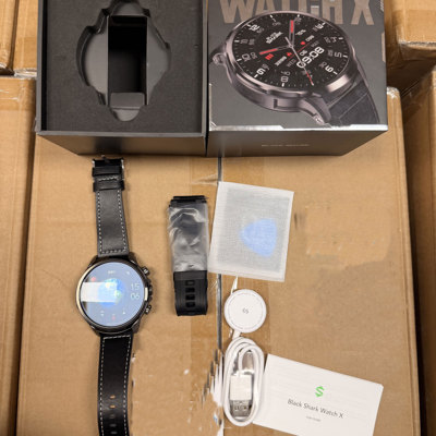 BlackShark WatchX 1.9英寸高清球面屏 搭载安卓系统 独立4G通话