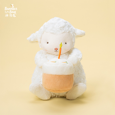 海湾兔Bunnies 怀抱蛋糕小羊玩偶陪伴毛绒玩具可爱萌男女生日礼物