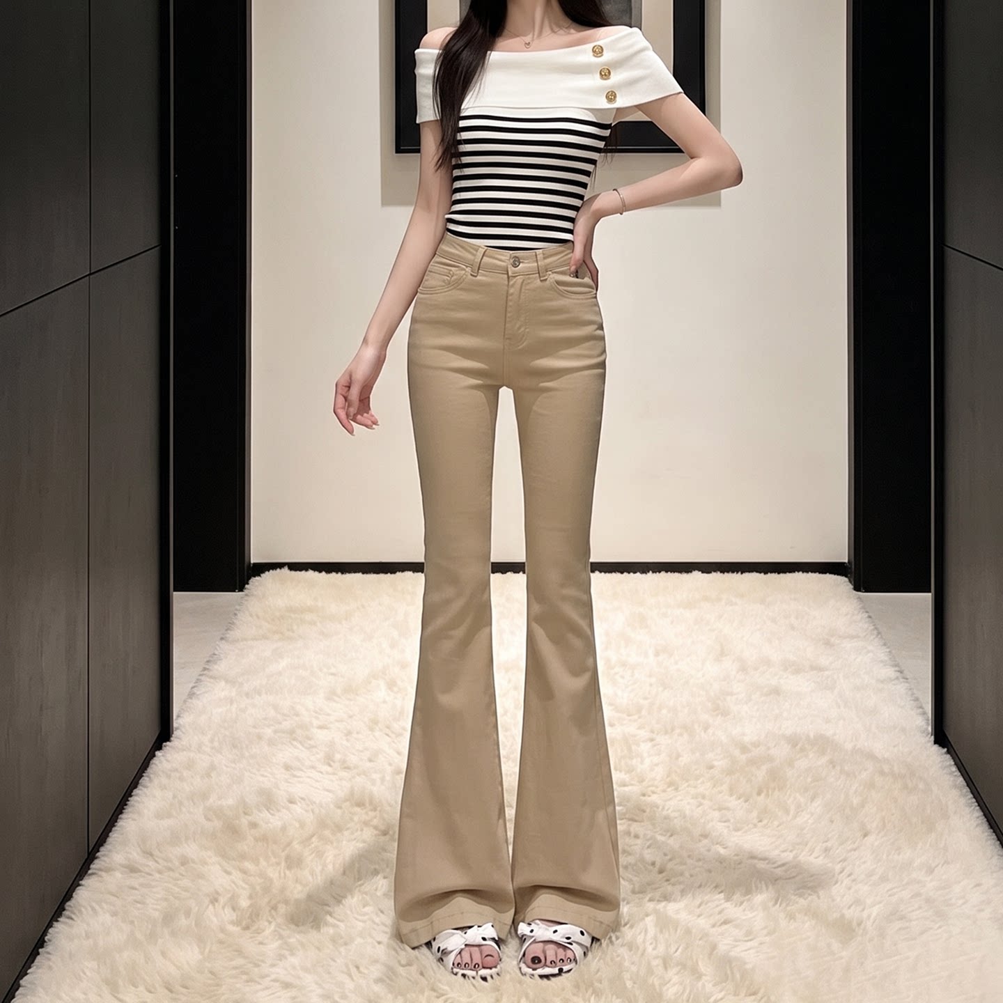 拉夏贝尔卡其色微喇牛仔裤女2026新款小个子修身弹力夏季喇叭裤子