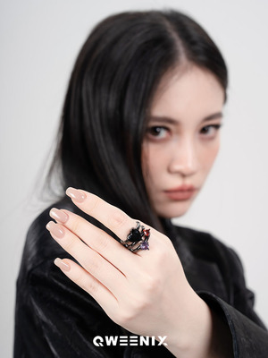 QWEENIX 原创红与黑系列高级感轻奢小众个性2024新款潮酷风开口戒