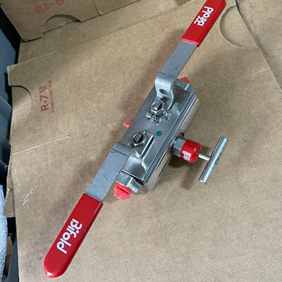BV0508F04F0210TCR10K 高压球阀带针阀 316不锈钢 690BAR议价维修
