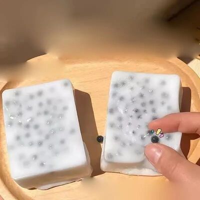 Tofu Stress Relieving Toy - Creative and Fun Squeezing Feeli