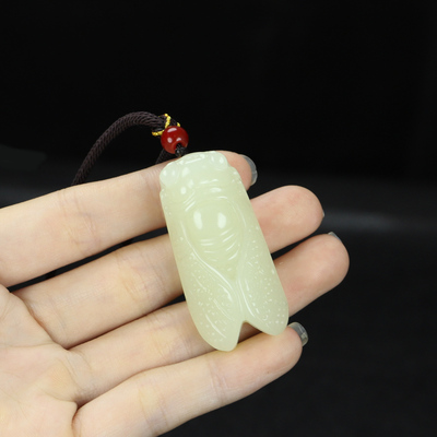 新疆和田玉知了吊坠一鸣惊人