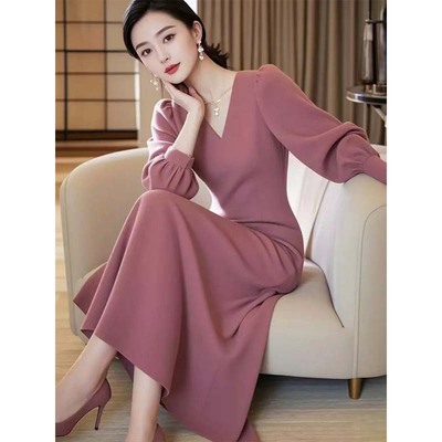 2025年秋季法式高级感超好看温柔轻熟风气质收腰安可拉红色连衣裙