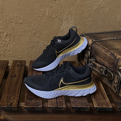 Nike/耐克正品女子低帮跑步鞋
