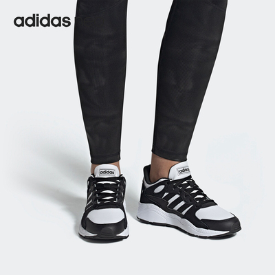 阿迪达斯NEO系列女子跑步鞋
