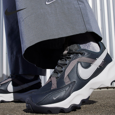 Nike/耐克女士运动老爹鞋