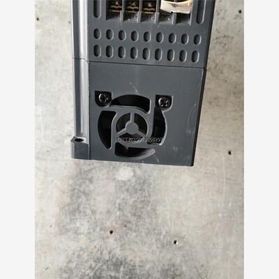 众辰1.5千瓦变频器，型号：H2400S01D5K，输入38