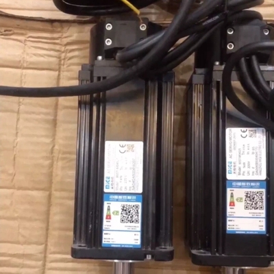 议价米格伺服电机，型号80ST-M04025，4N.m，1kw，