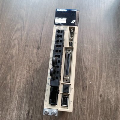 议价伺服驱动器SGD7S-R90A00ASGD7S-120A00ASGD7S-180A00A