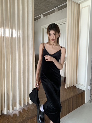 显瘦内搭外穿直筒v领长连衣裙女