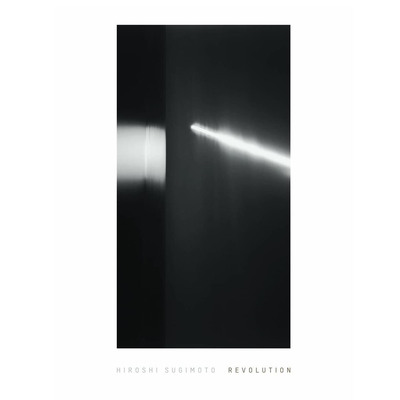 大画幅呈现了夜间海景