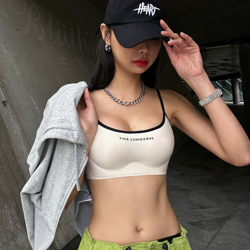 运动内衣套装小胸聚拢显大无痕无钢圈防下垂文胸女士胸罩2025冬季