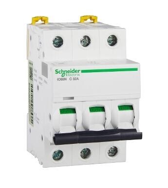 Breaker IC65N 3P C32A    A9F18332