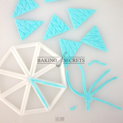 Triangle flag plastic mold baking sugar cake biscuit pasta s
