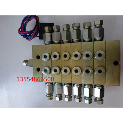 。递进式片式分油器 1000型分配器带信号开关 带检知开关 1进12出